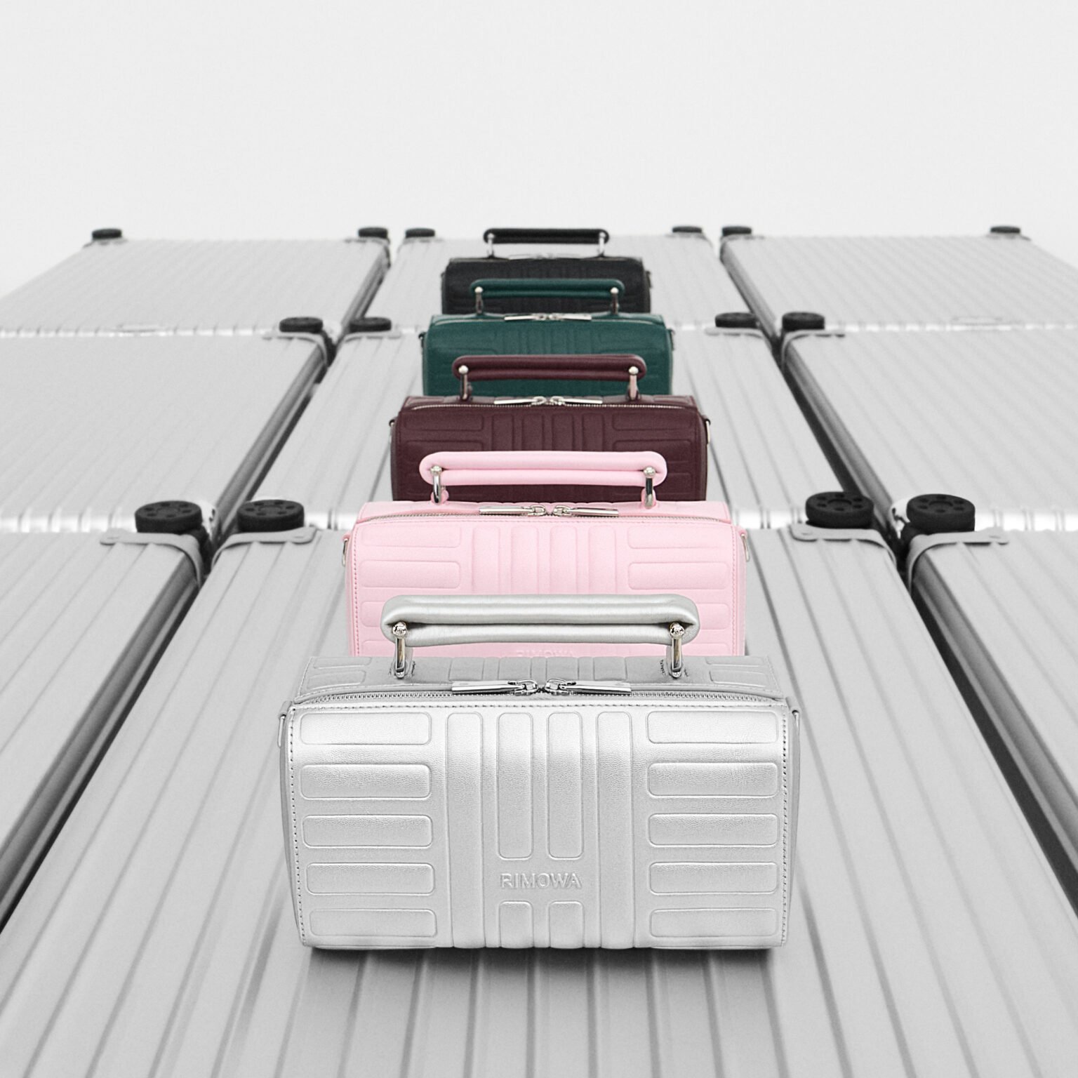 RIMOWA INTRODUCING A NEW COLLECTION GROOVE - Ever Fashion Luxury Group